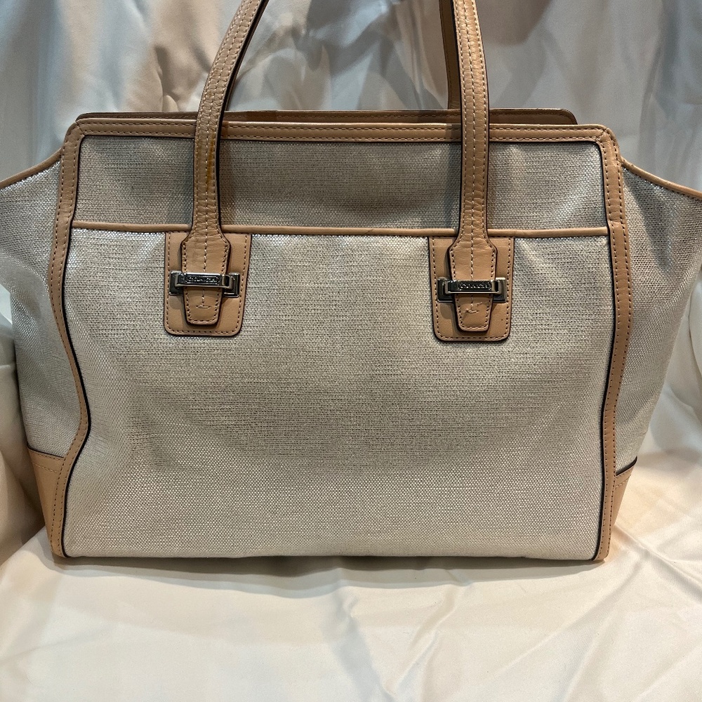 Coach Tote -Shiny! - Gem
